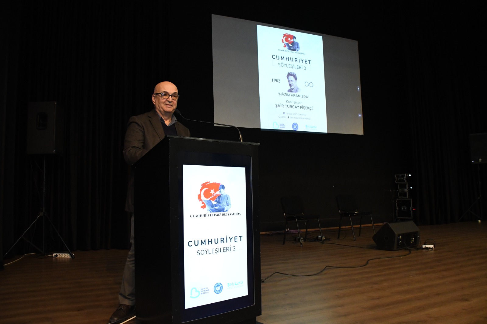 Turgay Fişekçi, Salih Tozan Kültür Merkezi’nde “Nazım Aramızda ...